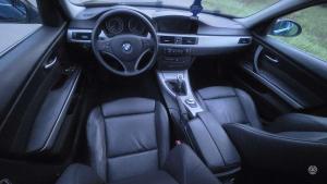 Black BMW 325 2005 in Kaunas, with an engine capacity of 2.50 L and mileage of 331 thousand km for 3950 €, photo 19 on AUTOMOTO.COM.LV
