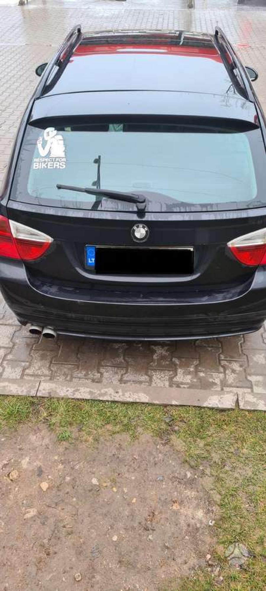 Melns BMW 325 2006 Trakai, ar dzinēja tilpumu 2.50 L un nobraukumu 310 tūkst. km par 4500 €, foto 4 vietnē AUTOMOTO.COM.LV