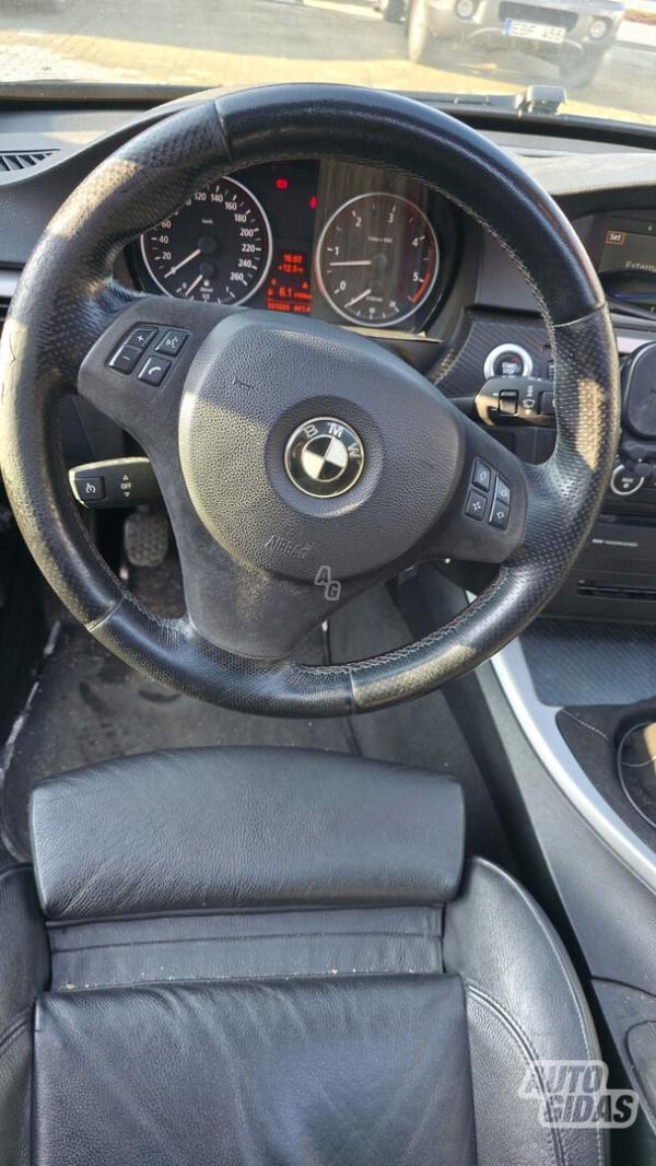 Melns BMW 325 2006 Klaipėda, ar dzinēja tilpumu 3.00 L un nobraukumu 301 tūkst. km par 3100 €, foto 10 vietnē AUTOMOTO.COM.LV