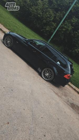 Black BMW 325 2006 in Klaipeda, with an engine capacity of 3.00 L and mileage of 301 thousand km for 3100 €, photo 18 on AUTOMOTO.COM.LV