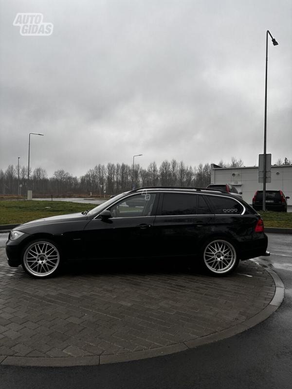 Black BMW 325 2006 in Vilnius, with an engine capacity of 3.00 L and mileage of 348 thousand km for 4200 €, photo 5 on AUTOMOTO.COM.LV