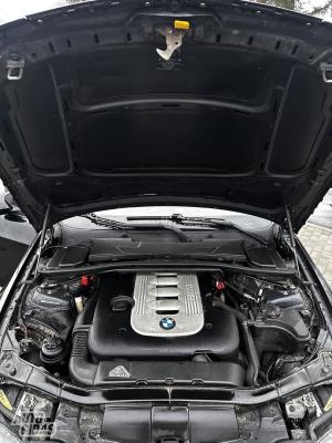 Black BMW 325 2006 in Vilnius, with an engine capacity of 3.00 L and mileage of 348 thousand km for 4200 €, photo 14 on AUTOMOTO.COM.LV