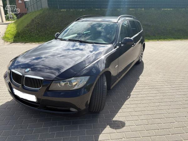 Black BMW 325 2006 in Vilnius, with an engine capacity of 2.50 L and mileage of 316 thousand km for 2499 €, photo 1 on AUTOMOTO.COM.LV