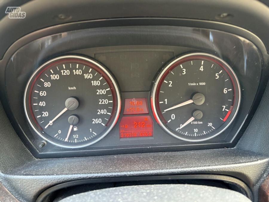Черный БМВ 325 2006 в Вильнюс, объемом двигателя 2.50 л и пробегом 316 тыс. км за 2499 €, фото 13 на AUTOMOTO.COM.LV