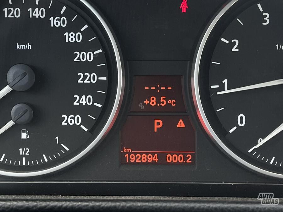 Черный БМВ 325 2006 в Арёгала, объемом двигателя 2.50 л и пробегом 191 тыс. км за 2800 €, фото 13 на AUTOMOTO.COM.LV