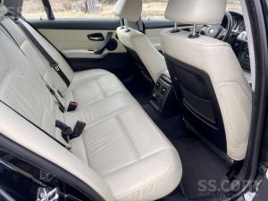 Melns BMW 325 2006 Rīga, ar dzinēja tilpumu 2.50 L un nobraukumu 333 tūkst. km par 3290 €, foto 9 vietnē AUTOMOTO.COM.LV