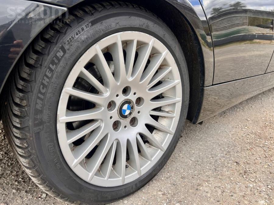 Melns BMW 325 2006 Rīga, ar dzinēja tilpumu 2.50 L un nobraukumu 333 tūkst. km par 3290 €, foto 18 vietnē AUTOMOTO.COM.LV