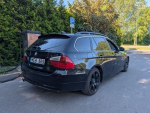 Melns BMW 325 2006 Klaipėda, ar dzinēja tilpumu 3.00 L un nobraukumu 388 tūkst. km par 2800 €, foto 4 vietnē AUTOMOTO.COM.LV