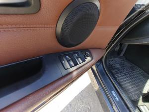 Black BMW 325 2006 in Ukmerge, with an engine capacity of 2.50 L and mileage of 332 thousand km for 2500 €, photo 15 on AUTOMOTO.COM.LV