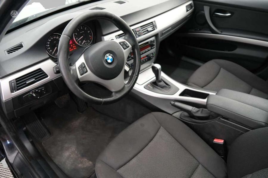 Melns BMW 325 2006 Kauņa, ar dzinēja tilpumu 2.50 L un nobraukumu 250 tūkst. km par 4390 €, foto 6 vietnē AUTOMOTO.COM.LV