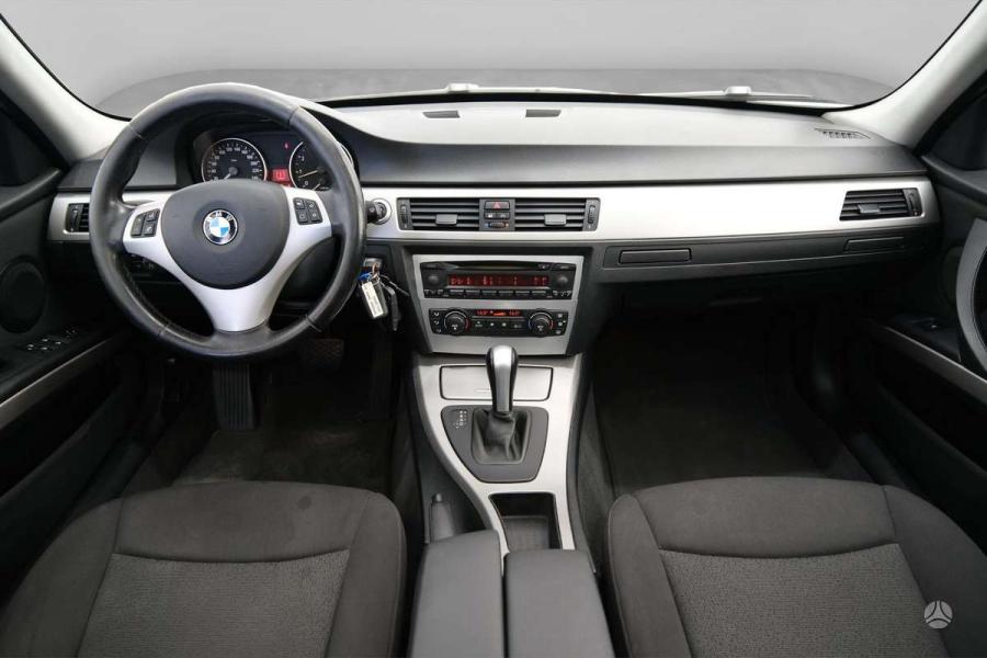 Melns BMW 325 2006 Kauņa, ar dzinēja tilpumu 2.50 L un nobraukumu 250 tūkst. km par 4390 €, foto 8 vietnē AUTOMOTO.COM.LV