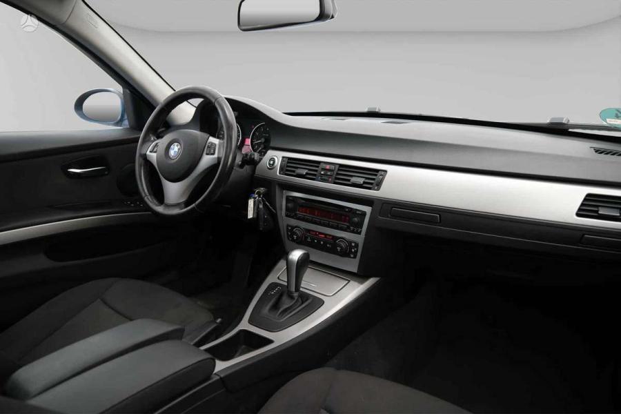 Melns BMW 325 2006 Kauņa, ar dzinēja tilpumu 2.50 L un nobraukumu 250 tūkst. km par 4390 €, foto 9 vietnē AUTOMOTO.COM.LV