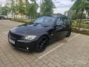 Черный БМВ 325 2006 в Рига, объемом двигателя 2.50 л и пробегом 349 тыс. км за 5300 €, фото 4 на AUTOMOTO.COM.LV