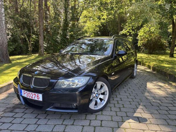 БМВ 325 2006 в Вильнюс на AUTOMOTO.COM.LV Черный БМВ 325 2006 в Вильнюс, объемом двигателя 2.99 л и пробегом 288 тыс. км за 4700 €, фото 1 на AUTOMOTO.COM.LV