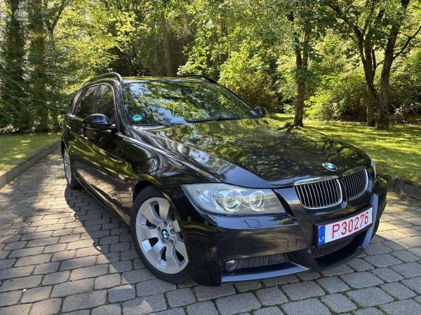 БМВ 325 2006 в Вильнюс на AUTOMOTO.COM.LV Черный БМВ 325 2006 в Вильнюс, объемом двигателя 2.99 л и пробегом 288 тыс. км за 4700 €, фото 3 на AUTOMOTO.COM.LV