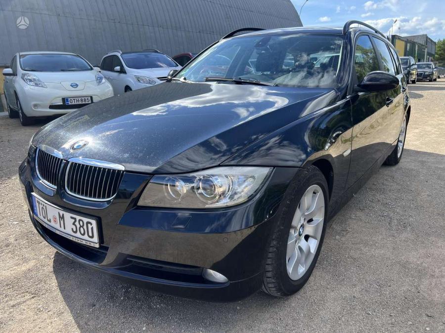 Melns BMW 325 2006 Radviliškis, ar dzinēja tilpumu 2.50 L un nobraukumu 167 tūkst. km par 4450 €, foto 1 vietnē AUTOMOTO.COM.LV