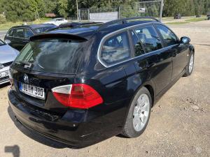 Melns BMW 325 2006 Radviliškis, ar dzinēja tilpumu 2.50 L un nobraukumu 167 tūkst. km par 4450 €, foto 5 vietnē AUTOMOTO.COM.LV