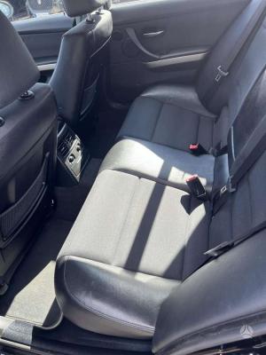 Melns BMW 325 2006 Radviliškis, ar dzinēja tilpumu 2.50 L un nobraukumu 167 tūkst. km par 4450 €, foto 12 vietnē AUTOMOTO.COM.LV