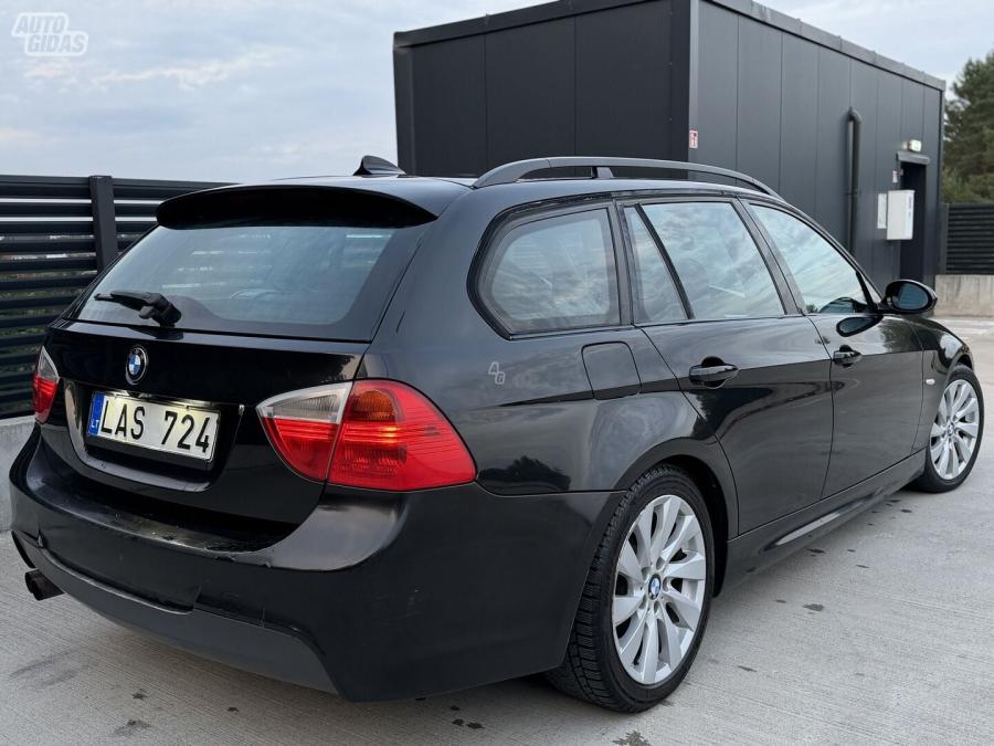 Melns BMW 325 2006 Viļņa, ar dzinēja tilpumu 3.00 L un nobraukumu 442 tūkst. km par 3450 €, foto 5 vietnē AUTOMOTO.COM.LV