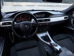 Melns BMW 325 2006 Viļņa, ar dzinēja tilpumu 3.00 L un nobraukumu 442 tūkst. km par 3450 €, foto 11 vietnē AUTOMOTO.COM.LV