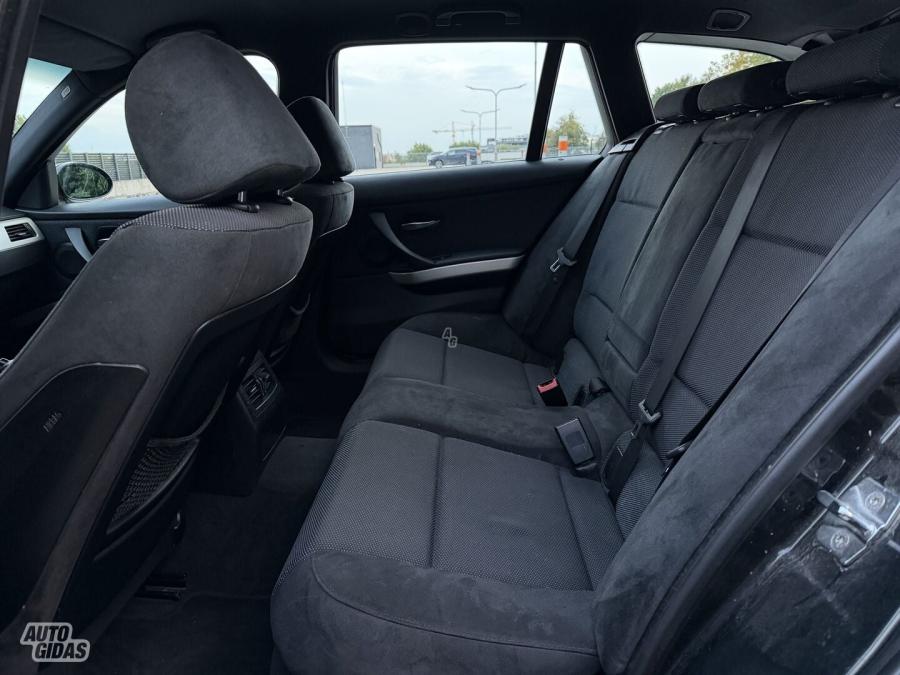 Melns BMW 325 2006 Viļņa, ar dzinēja tilpumu 3.00 L un nobraukumu 442 tūkst. km par 3450 €, foto 21 vietnē AUTOMOTO.COM.LV