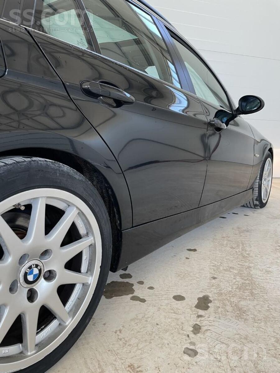 Melns BMW 325 2007 Balvi, ar dzinēja tilpumu 3.00 L un nobraukumu 259 tūkst. km par 1350 €, foto 8 vietnē AUTOMOTO.COM.LV