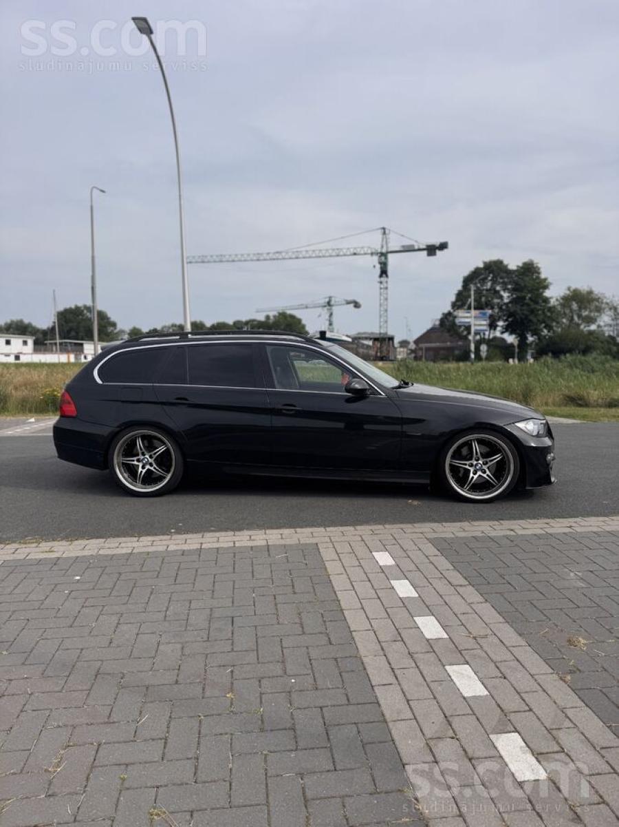 Melns BMW 325 2007 Alūksne, ar dzinēja tilpumu 3.00 L un nobraukumu 356 tūkst. km par 6000 €, foto 6 vietnē AUTOMOTO.COM.LV