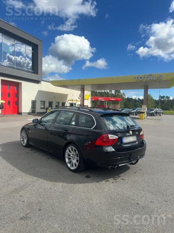 Melns BMW 325 2007 Rīga, ar dzinēja tilpumu 3.00 L un nobraukumu 0 tūkst. km par 4459 €, foto 3 vietnē AUTOMOTO.COM.LV