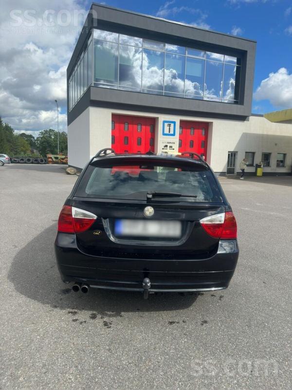 Melns BMW 325 2007 Rīga, ar dzinēja tilpumu 3.00 L un nobraukumu 0 tūkst. km par 4459 €, foto 4 vietnē AUTOMOTO.COM.LV