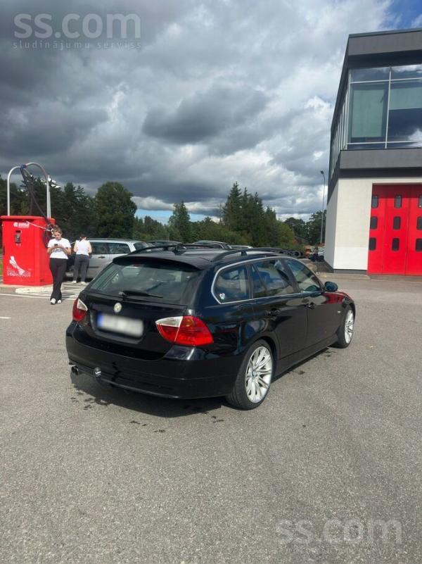 Melns BMW 325 2007 Rīga, ar dzinēja tilpumu 3.00 L un nobraukumu 0 tūkst. km par 4459 €, foto 5 vietnē AUTOMOTO.COM.LV
