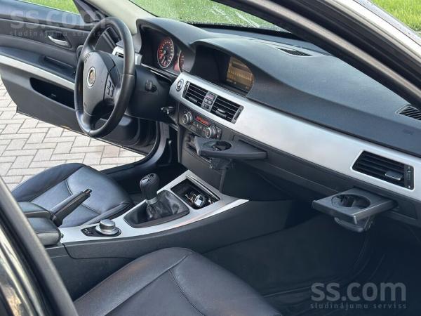 Melns BMW 325 2007 Rīga, ar dzinēja tilpumu 3.00 L un nobraukumu 0 tūkst. km par 4459 €, foto 10 vietnē AUTOMOTO.COM.LV
