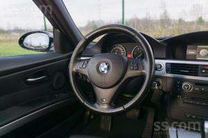 Melns BMW 325 2007 Rīga, ar dzinēja tilpumu 3.00 L un nobraukumu 334 tūkst. km par 5390 €, foto 12 vietnē AUTOMOTO.COM.LV