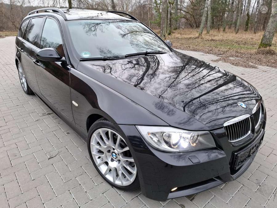 Melns BMW 325 2007 Prienai, ar dzinēja tilpumu 2.99 L un nobraukumu 281 tūkst. km par 4699 €, foto 2 vietnē AUTOMOTO.COM.LV