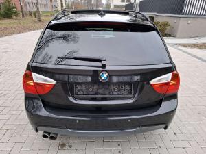 Melns BMW 325 2007 Prienai, ar dzinēja tilpumu 2.99 L un nobraukumu 281 tūkst. km par 4699 €, foto 10 vietnē AUTOMOTO.COM.LV