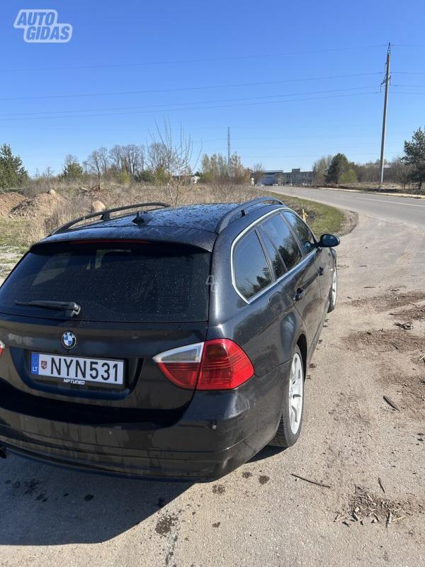 Melns BMW 325 2007 Viļņa, ar dzinēja tilpumu 3.00 L un nobraukumu 484 tūkst. km par 2500 €, foto 5 vietnē AUTOMOTO.COM.LV