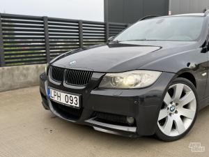 Черный БМВ 325 2007 в Вильнюс, объемом двигателя 3.00 л и пробегом 432 тыс. км за 3650 €, фото 3 на AUTOMOTO.COM.LV