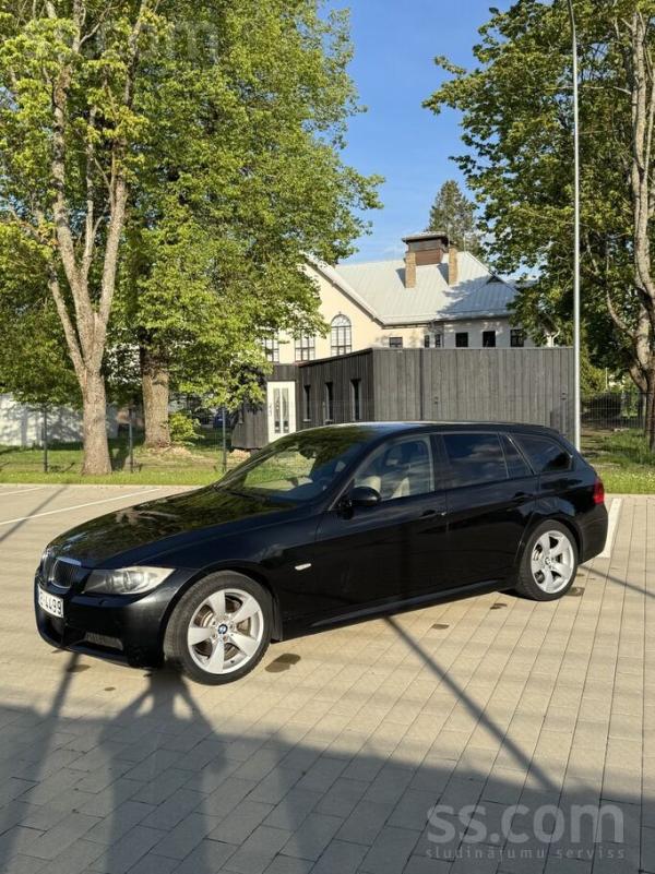 Melns BMW 325 2007 Jelgava, ar dzinēja tilpumu 3.00 L un nobraukumu 320 tūkst. km par 3900 €, foto 4 vietnē AUTOMOTO.COM.LV