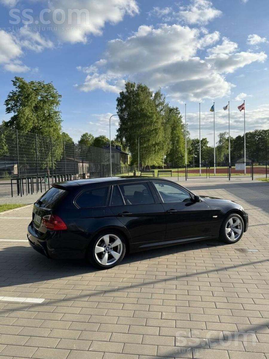 Черный БМВ 325 2007 в Елгава, объемом двигателя 3.00 л и пробегом 320 тыс. км за 3900 €, фото 9 на AUTOMOTO.COM.LV
