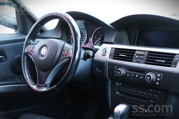Black BMW 325 2007 in Riga, with an engine capacity of 3.00 L and mileage of 358 thousand km for 4995 €, photo 10 on AUTOMOTO.COM.LV