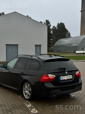 Melns BMW 325 2007 Valmiera, ar dzinēja tilpumu 3.00 L un nobraukumu 414 tūkst. km par 5299 €, foto 4 vietnē AUTOMOTO.COM.LV