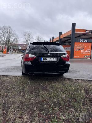 Melns BMW 325 2007 Rīga, ar dzinēja tilpumu 3.00 L un nobraukumu 385 tūkst. km par 4600 €, foto 4 vietnē AUTOMOTO.COM.LV