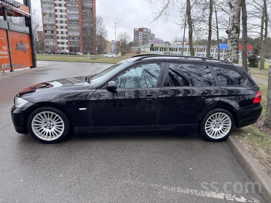 Melns BMW 325 2007 Rīga, ar dzinēja tilpumu 3.00 L un nobraukumu 385 tūkst. km par 4600 €, foto 5 vietnē AUTOMOTO.COM.LV