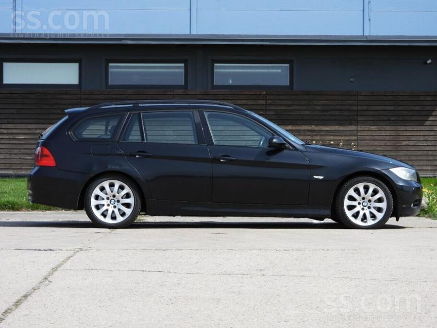 Black BMW 325 2007 in Riga, with an engine capacity of 3.00 L and mileage of 334 thousand km for 5390 €, photo 9 on AUTOMOTO.COM.LV