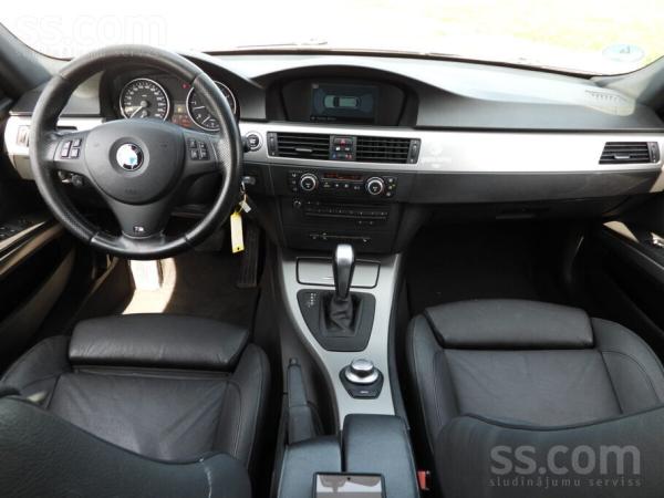 Black BMW 325 2007 in Riga, with an engine capacity of 3.00 L and mileage of 334 thousand km for 5390 €, photo 10 on AUTOMOTO.COM.LV