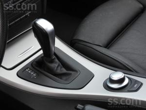 Black BMW 325 2007 in Riga, with an engine capacity of 3.00 L and mileage of 334 thousand km for 5390 €, photo 22 on AUTOMOTO.COM.LV