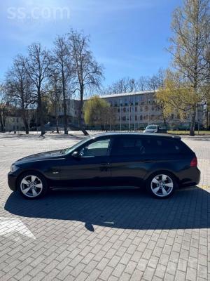 Melns BMW 325 2007 Jelgava, ar dzinēja tilpumu 3.00 L un nobraukumu 320 tūkst. km par 4100 €, foto 5 vietnē AUTOMOTO.COM.LV