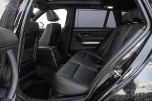 Black BMW 325 2007 in Riga, with an engine capacity of 3.00 L and mileage of 0 thousand km for 5990 €, photo 10 on AUTOMOTO.COM.LV