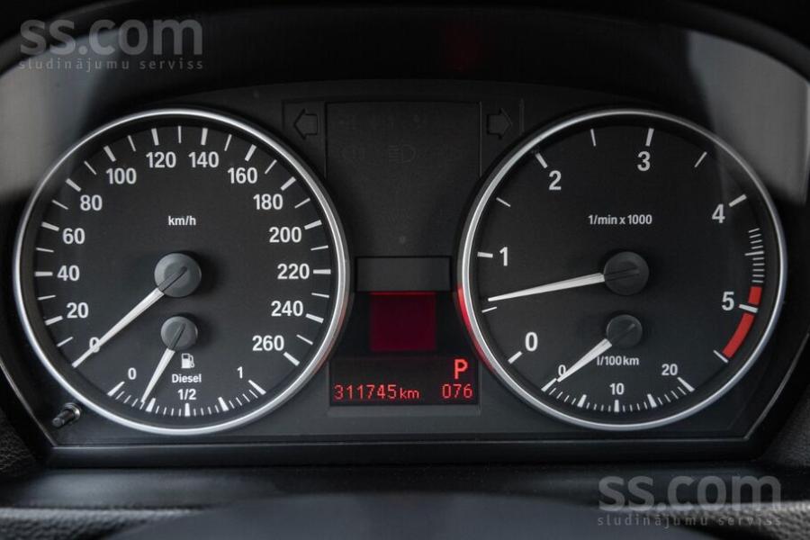 Black BMW 325 2007 in Riga, with an engine capacity of 3.00 L and mileage of 0 thousand km for 5990 €, photo 16 on AUTOMOTO.COM.LV