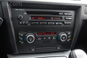 Black BMW 325 2007 in Riga, with an engine capacity of 3.00 L and mileage of 0 thousand km for 5990 €, photo 19 on AUTOMOTO.COM.LV