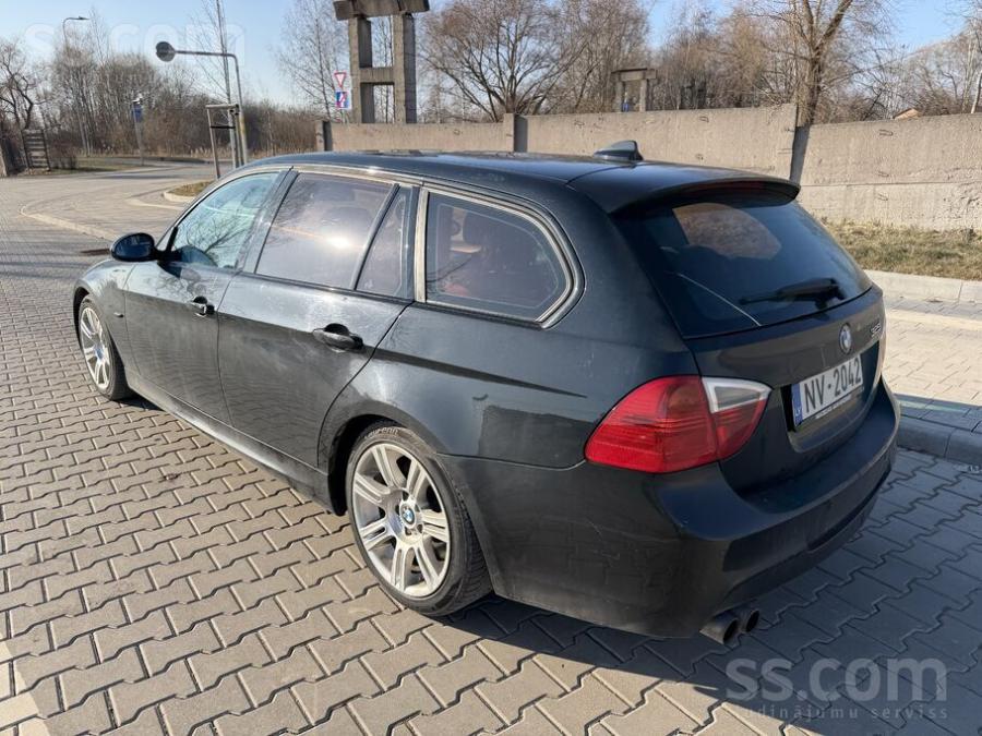 Черный БМВ 325 2007 в Елгава, объемом двигателя 3.00 л и пробегом 387 тыс. км за 3800 €, фото 7 на AUTOMOTO.COM.LV